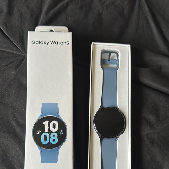 Samsung | Wearables | Samsung Galaxy Watch5 Blue | Poshmark